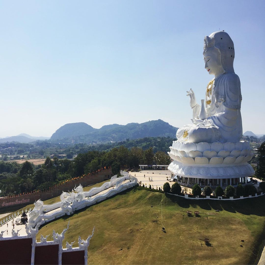 Visitar el Big Buddha de Chiang Rai - Otro templo que nos encantó ...